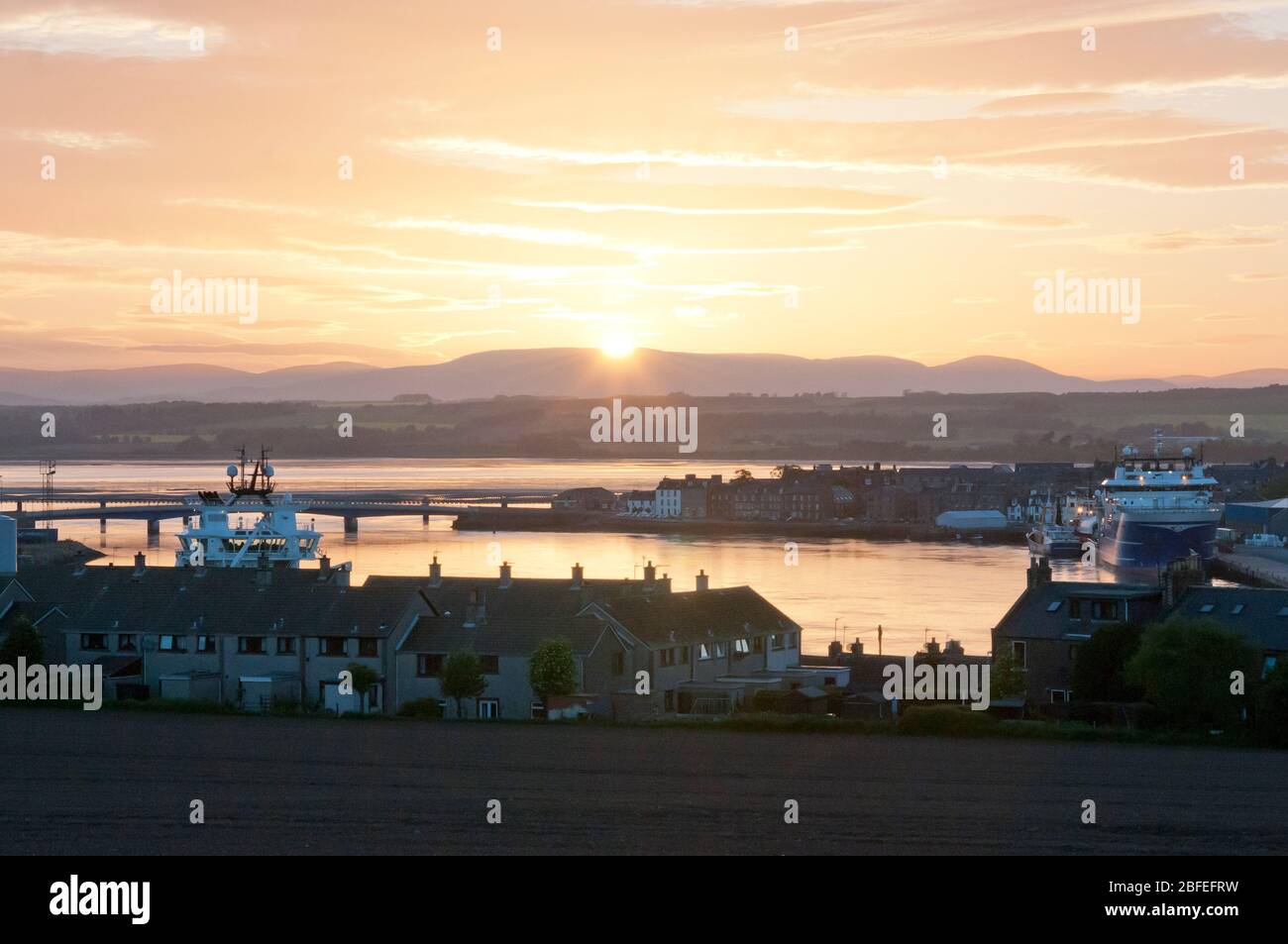 Scottish Sunet High Resolution Stock Photography and Images - Alamy