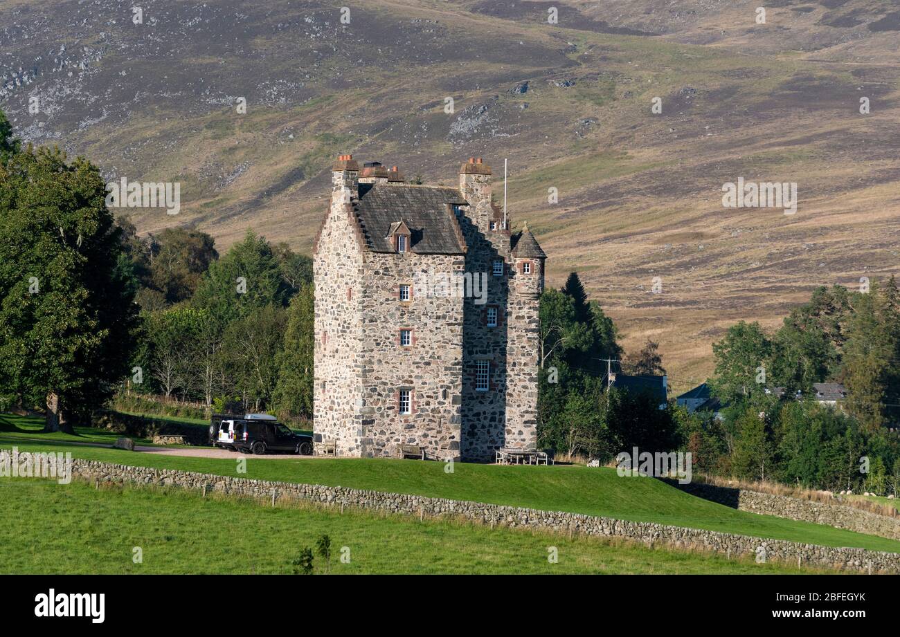 Castle and moorland hi-res stock photography and images - Alamy