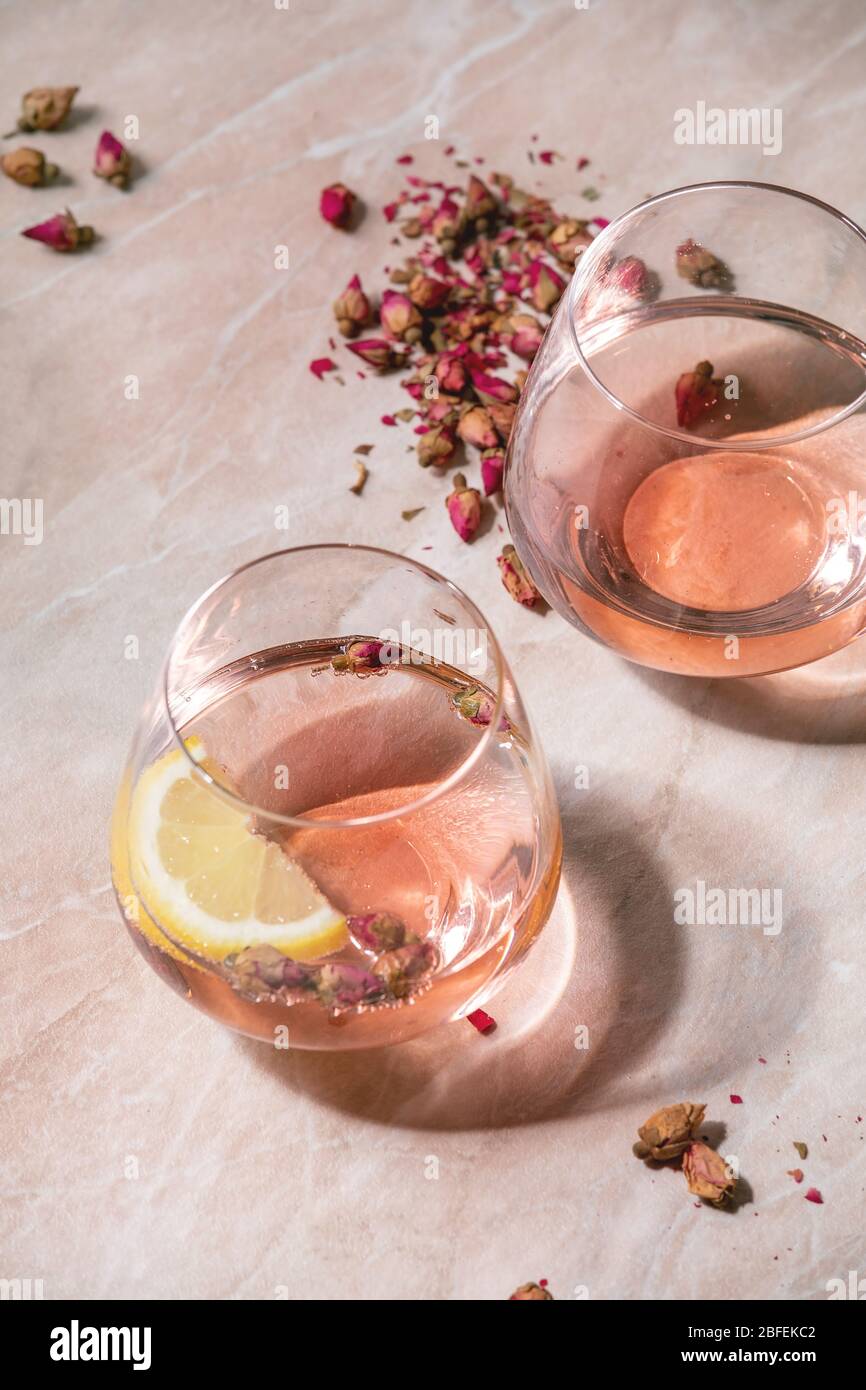 Rose sparkling lemonade hi-res stock photography and images - Alamy