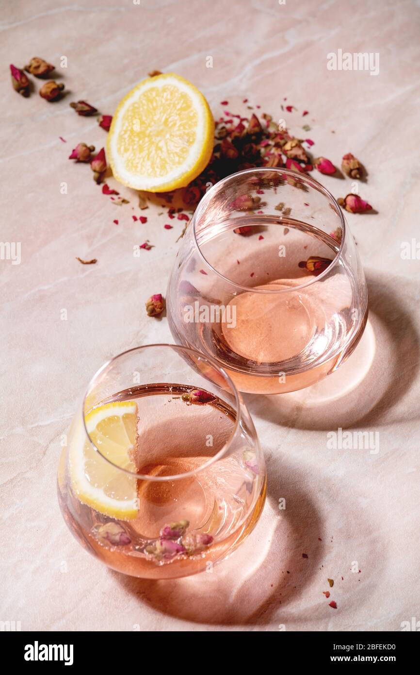 Rose sparkling lemonade hi-res stock photography and images - Alamy