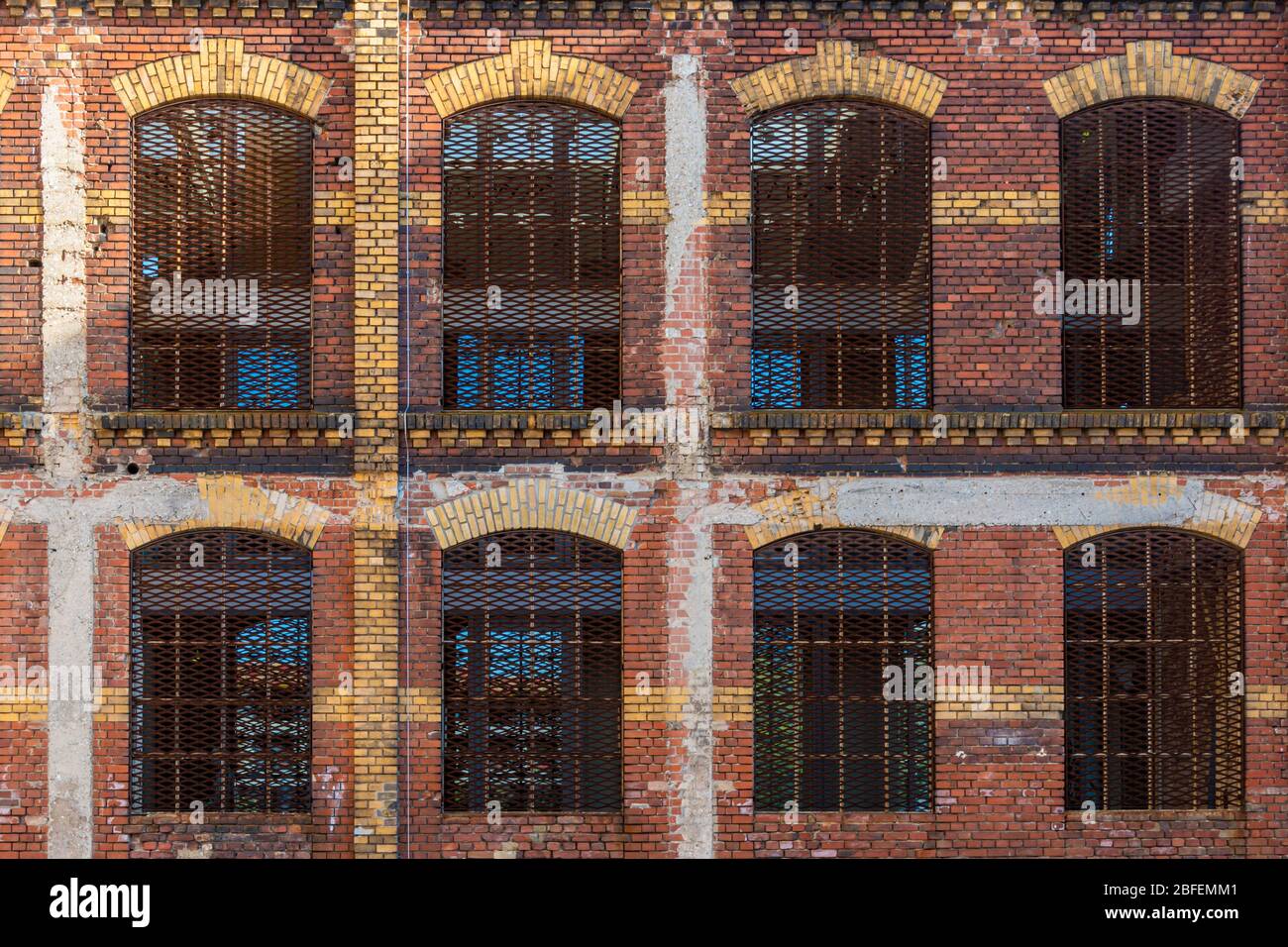 Beige brick house exterior front hi-res stock photography and images ...