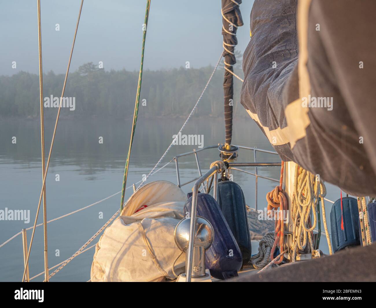 Forward facing vessel hi-res stock photography and images - Alamy