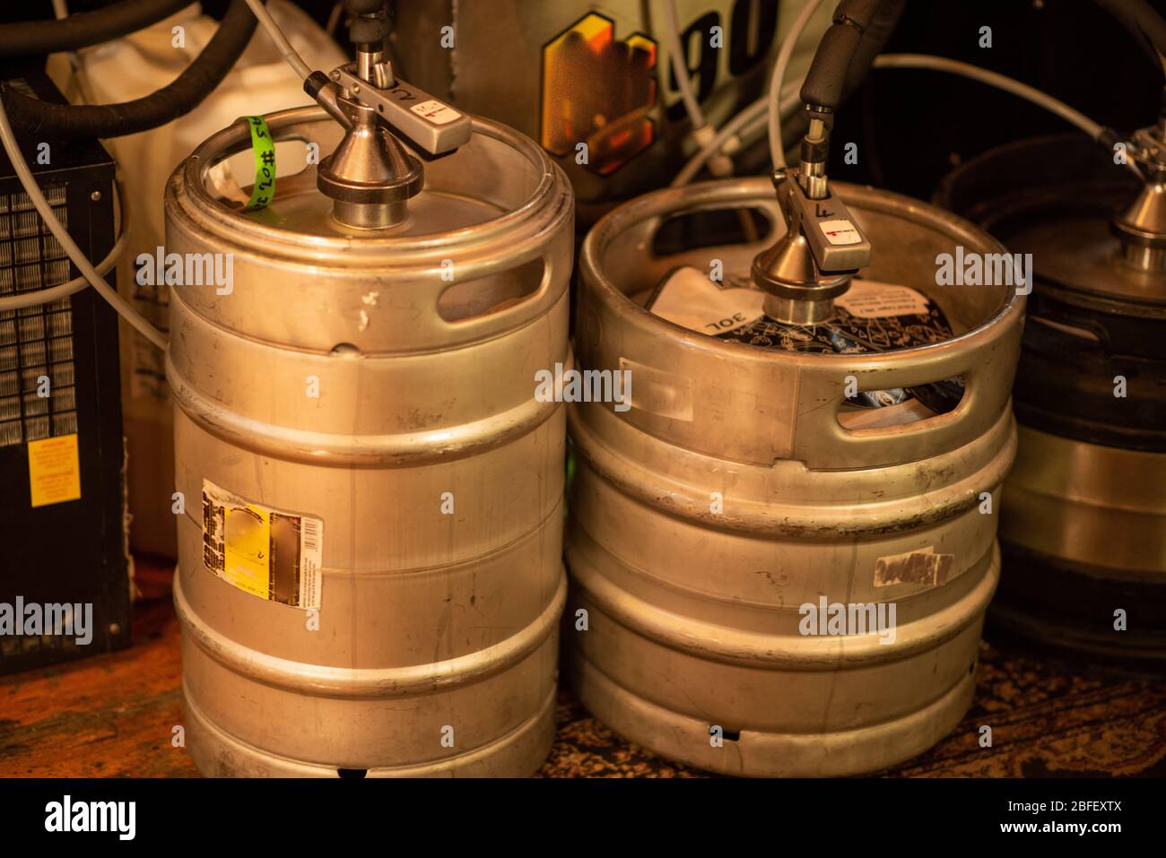 Aluminum beer kegs hi-res stock photography and images - Alamy