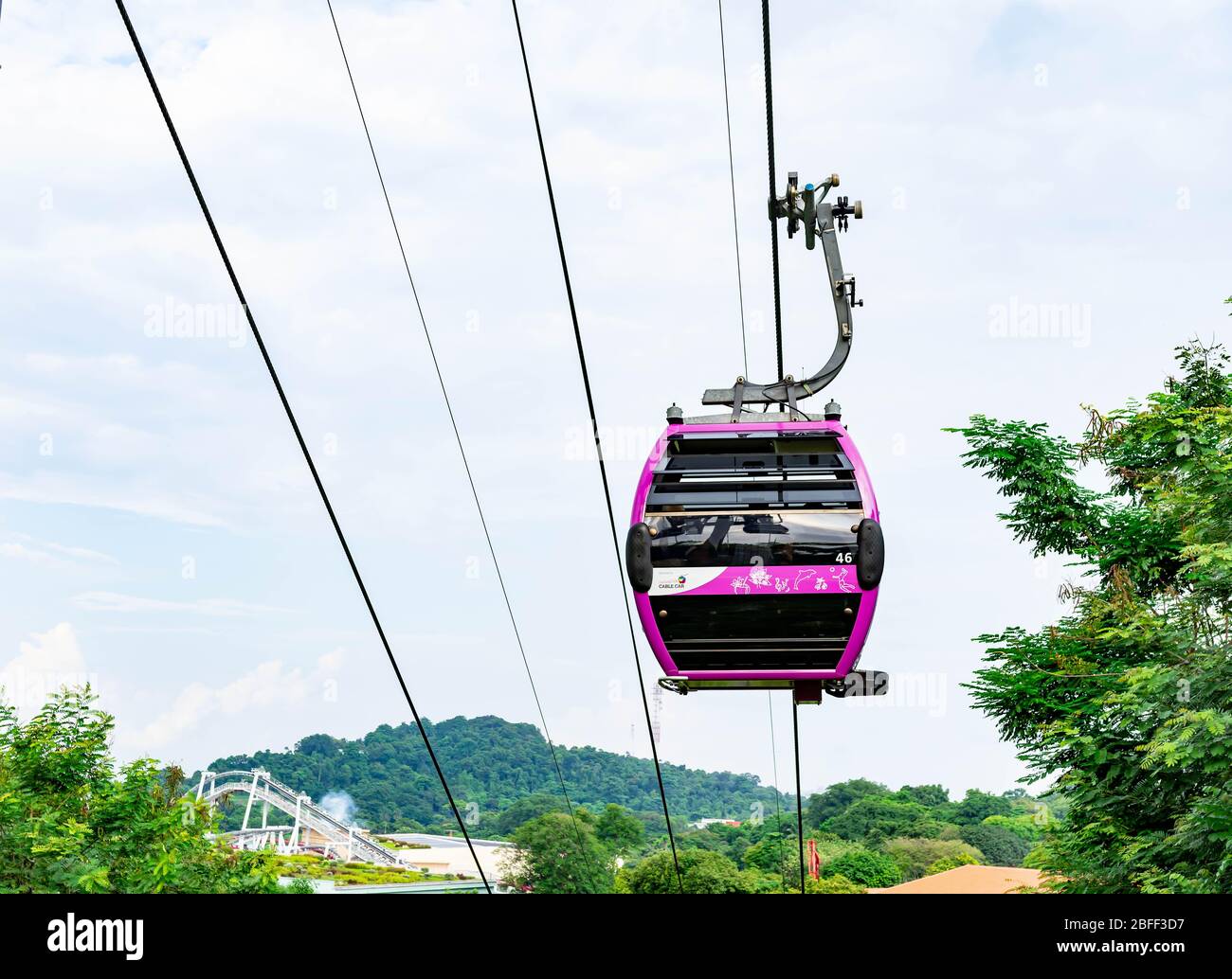 Cable cars singapore hi-res stock photography and images - Alamy