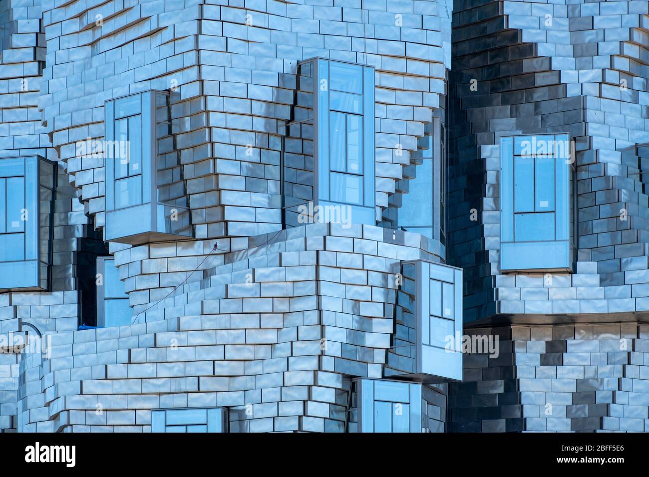 Luma arles tower hi-res stock photography and images - Alamy