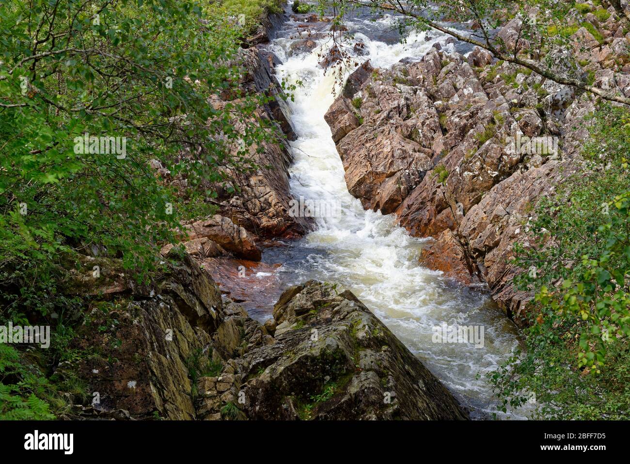 River Bà at Bà Bridge, Rannoch Moor, Highland, Scotland, UK viewed from ...
