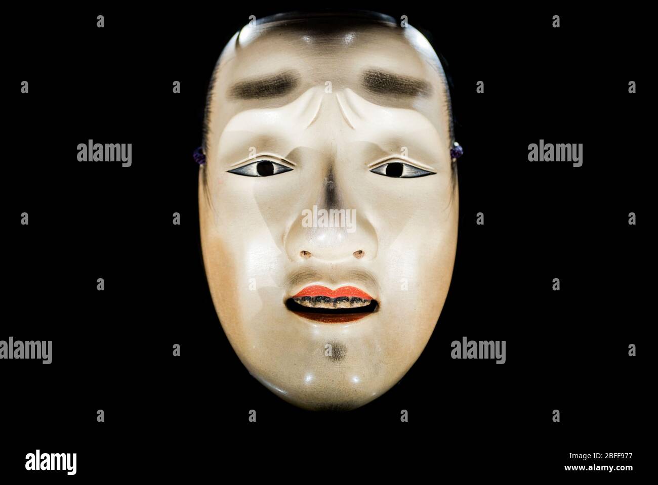 Japanese No theatre traditional mask (Ko-omote Stock Photo - Alamy