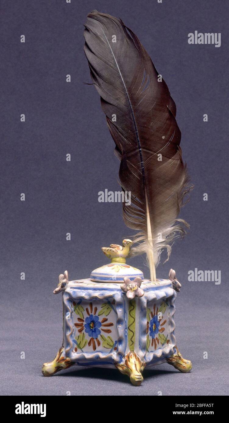 Pluma y tintero hi-res stock photography and images - Alamy