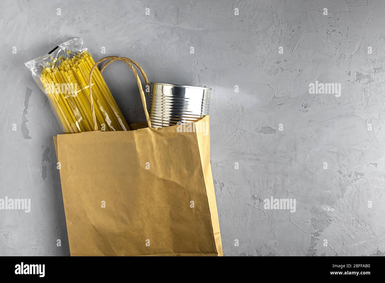Safe food goods delivery hi-res stock photography and images - Alamy