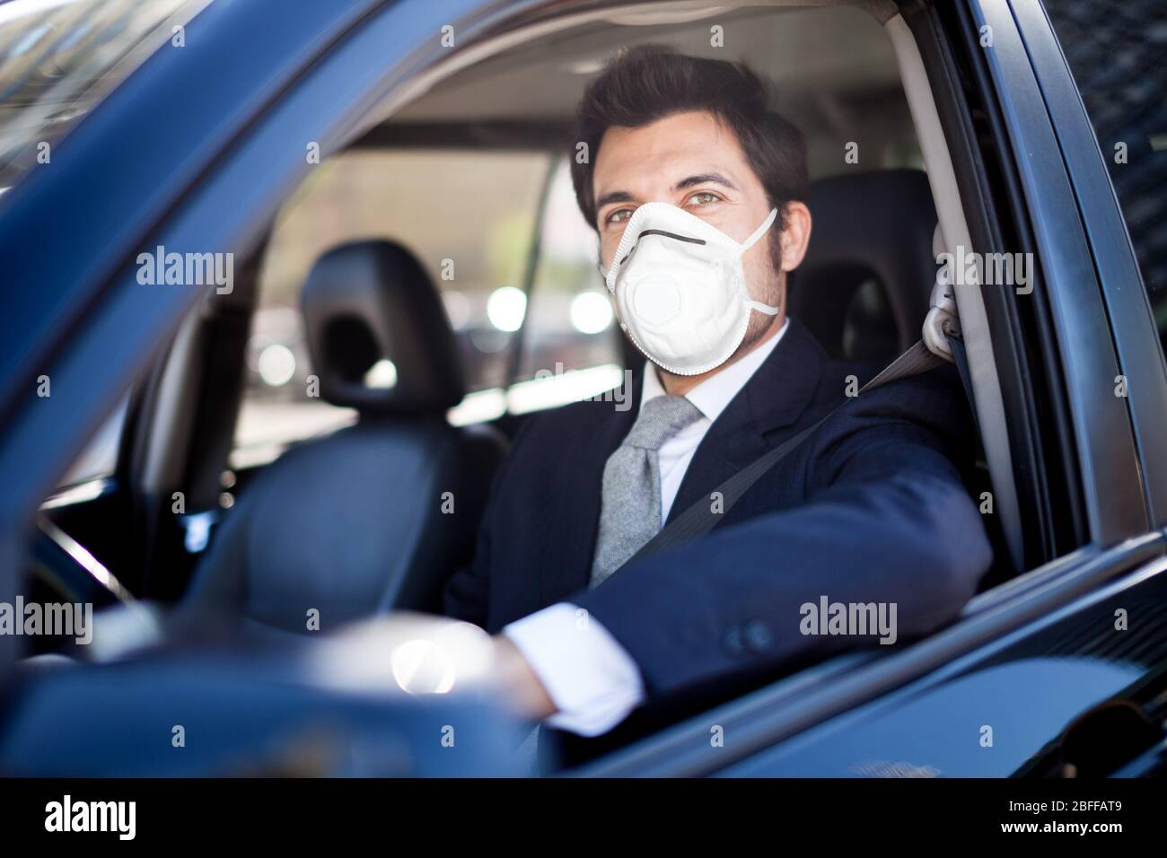 Guy driving hi-res stock photography and images - Alamy