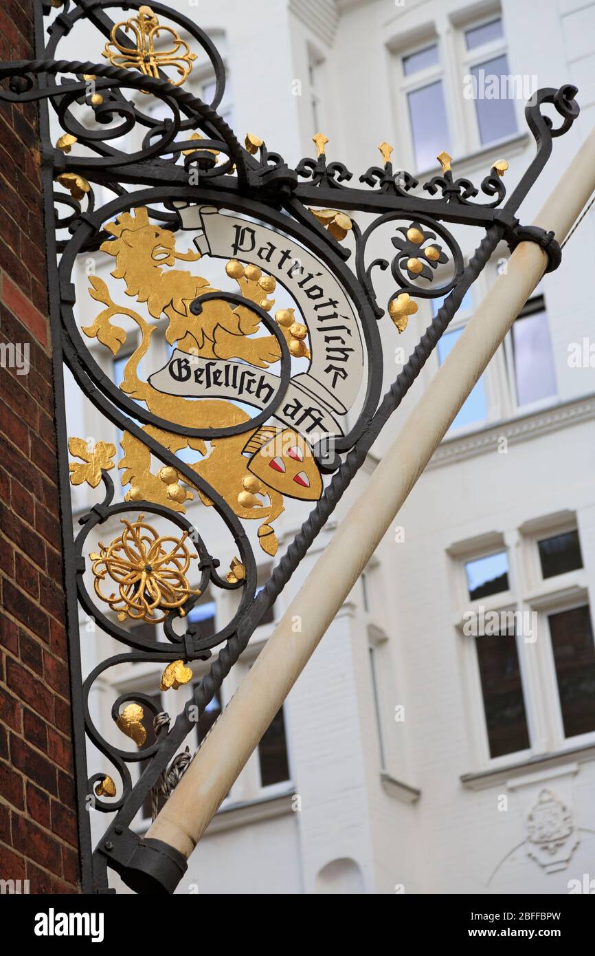 Architecture old pub sign hi-res stock photography and images - Alamy