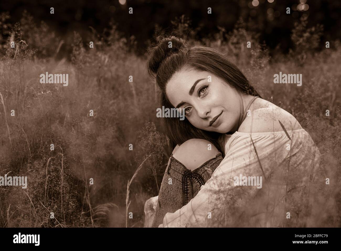 Pretty beauty knees hi-res stock photography and images - Alamy