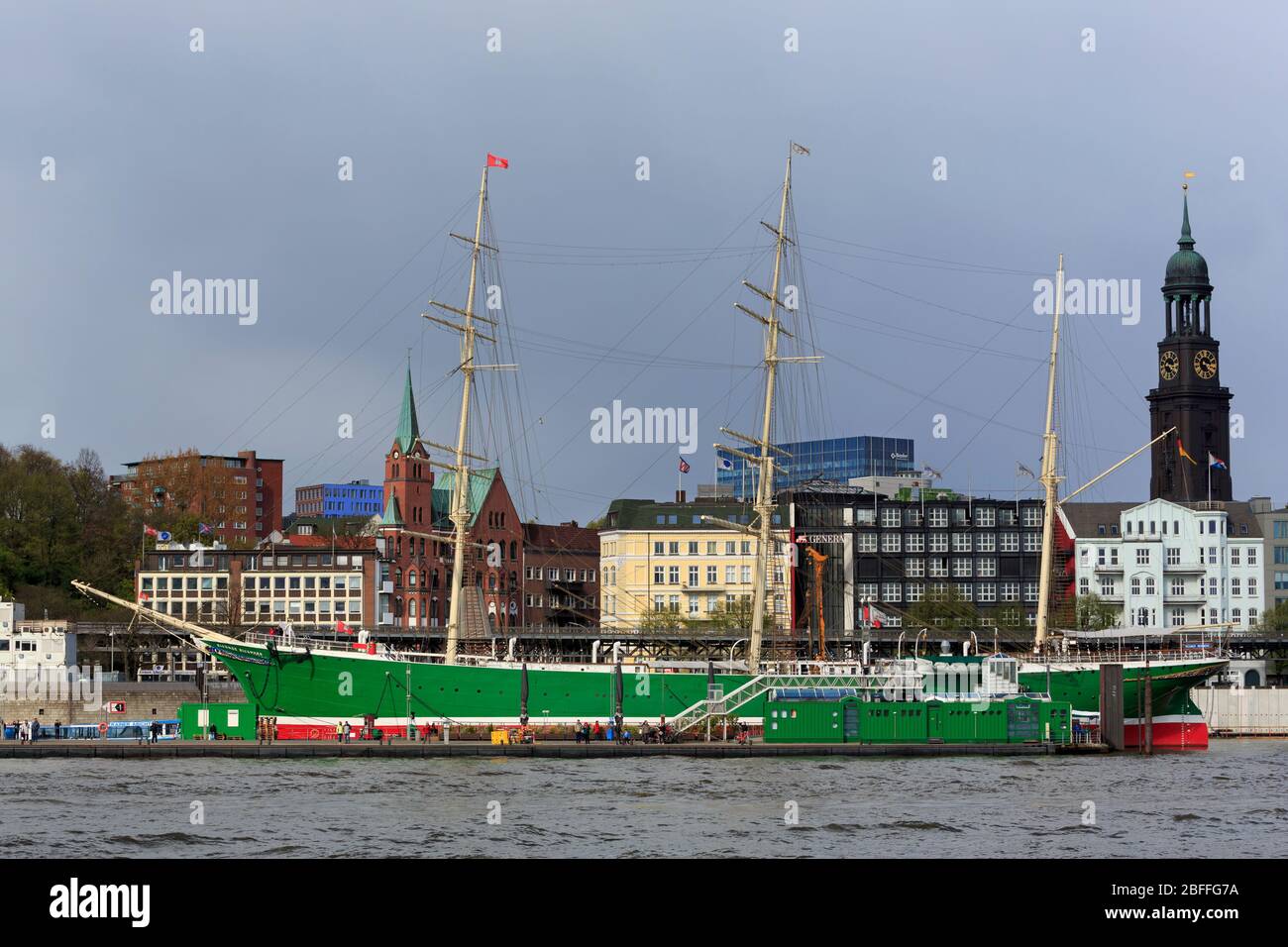 Historic rickmer rickmers hi-res stock photography and images - Alamy