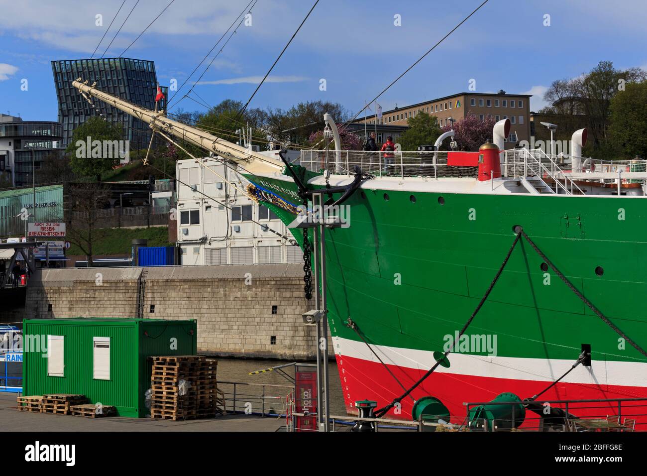 Historic rickmer rickmers hi-res stock photography and images - Alamy