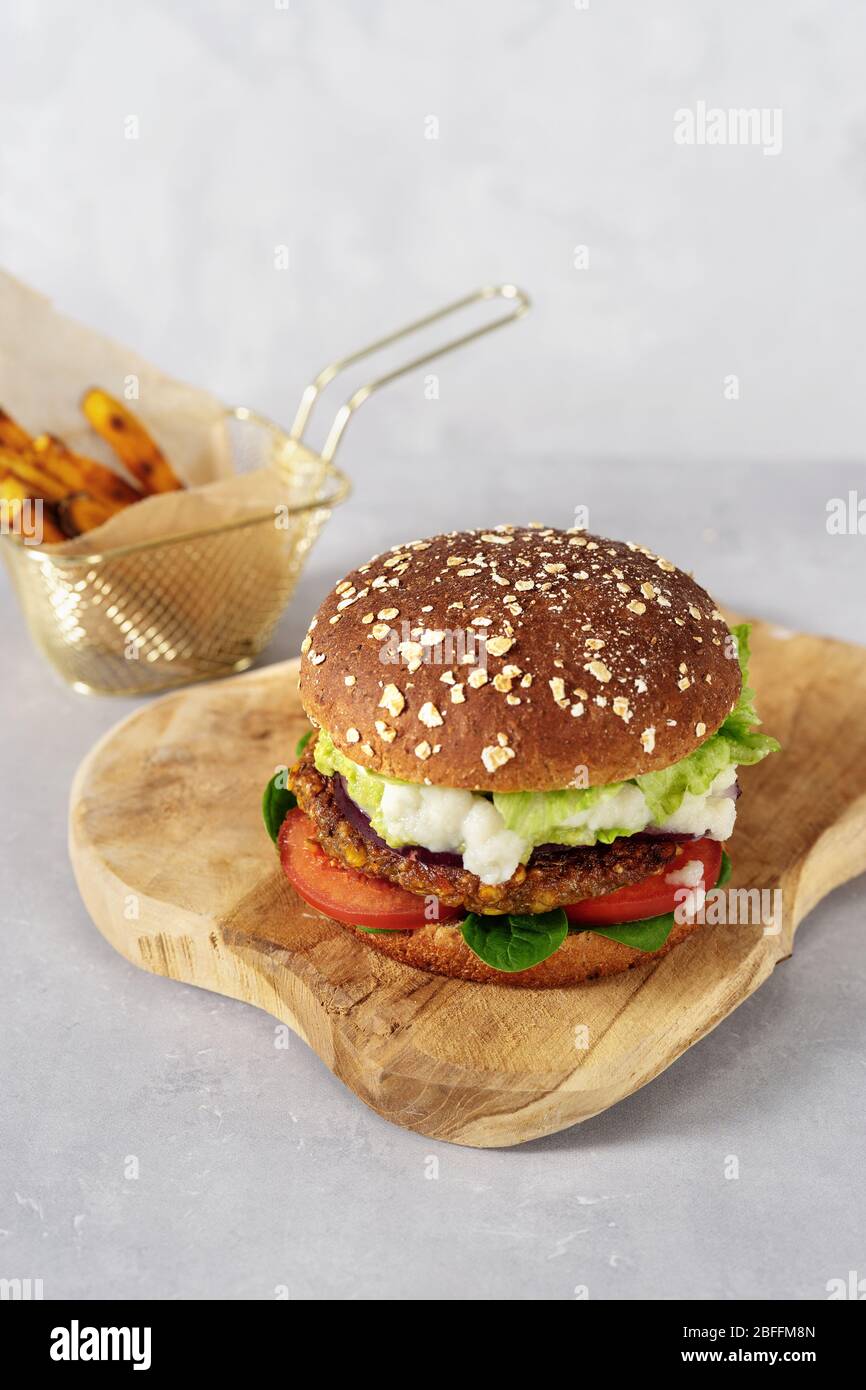 Vegan lentils burger with vegetables and sweet potato Stock Photo - Alamy
