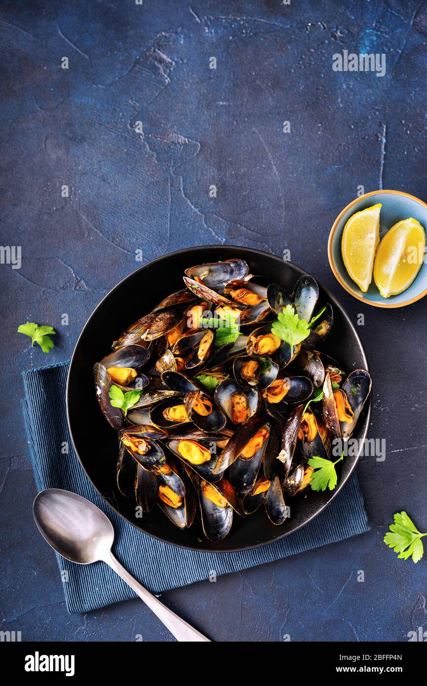Vertical top shot gourmet hi-res stock photography and images - Alamy