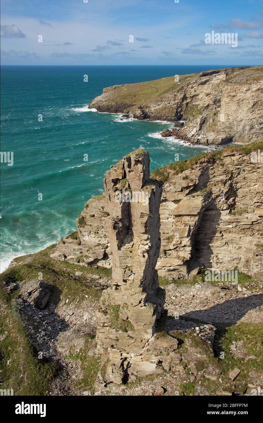Sea stack and coastline North Cornwall England Stock Photo - Alamy