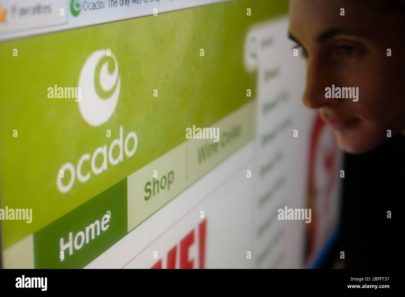 Ocado website hi-res stock photography and images - Alamy