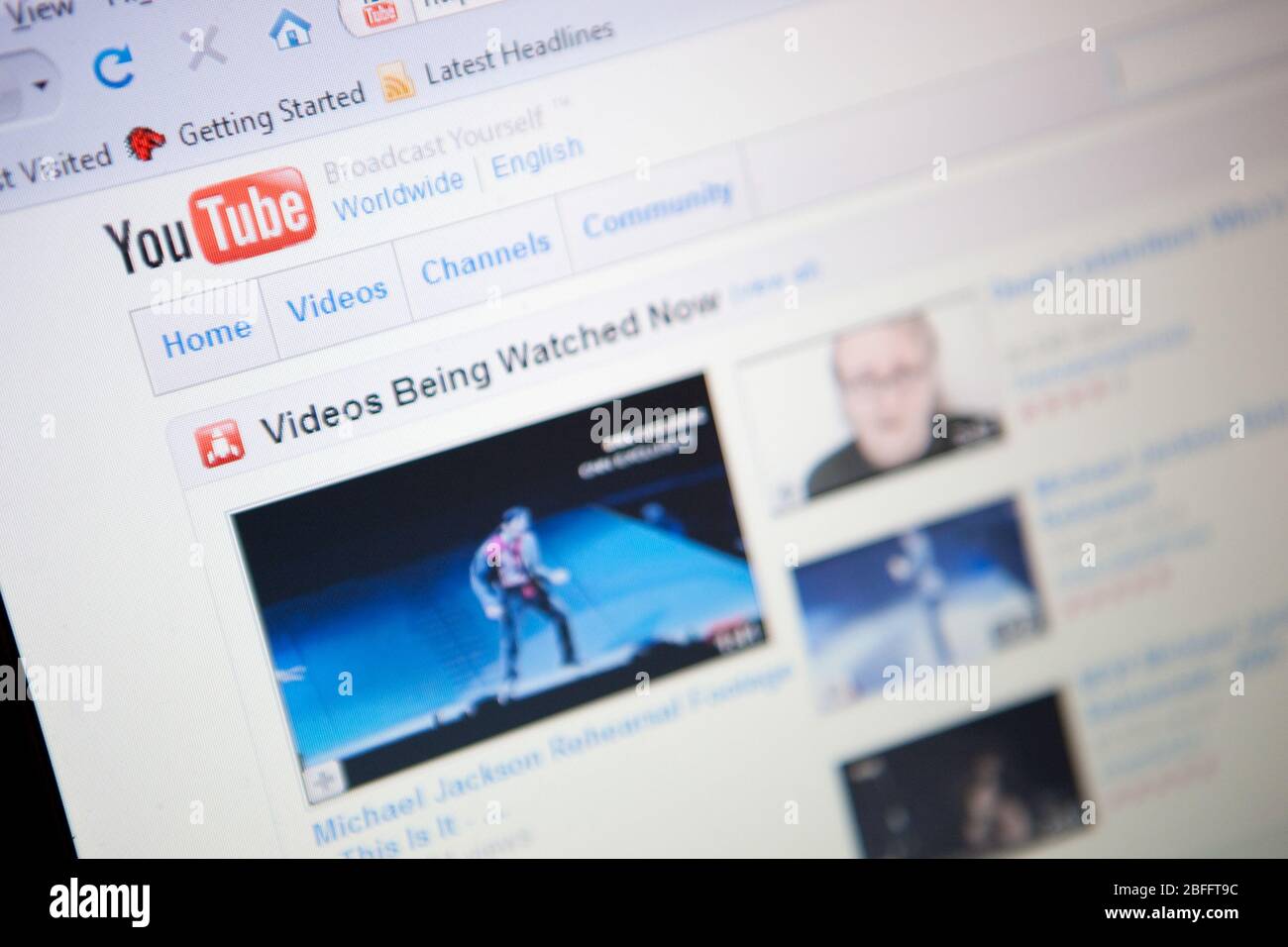 Illustrative image of the YouTube video website Stock Photo - Alamy