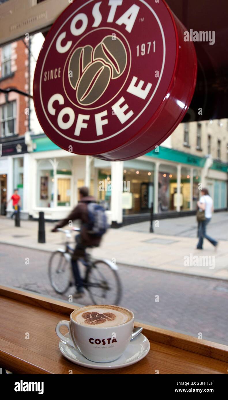 Costa coffee shop window hi-res stock photography and images - Alamy