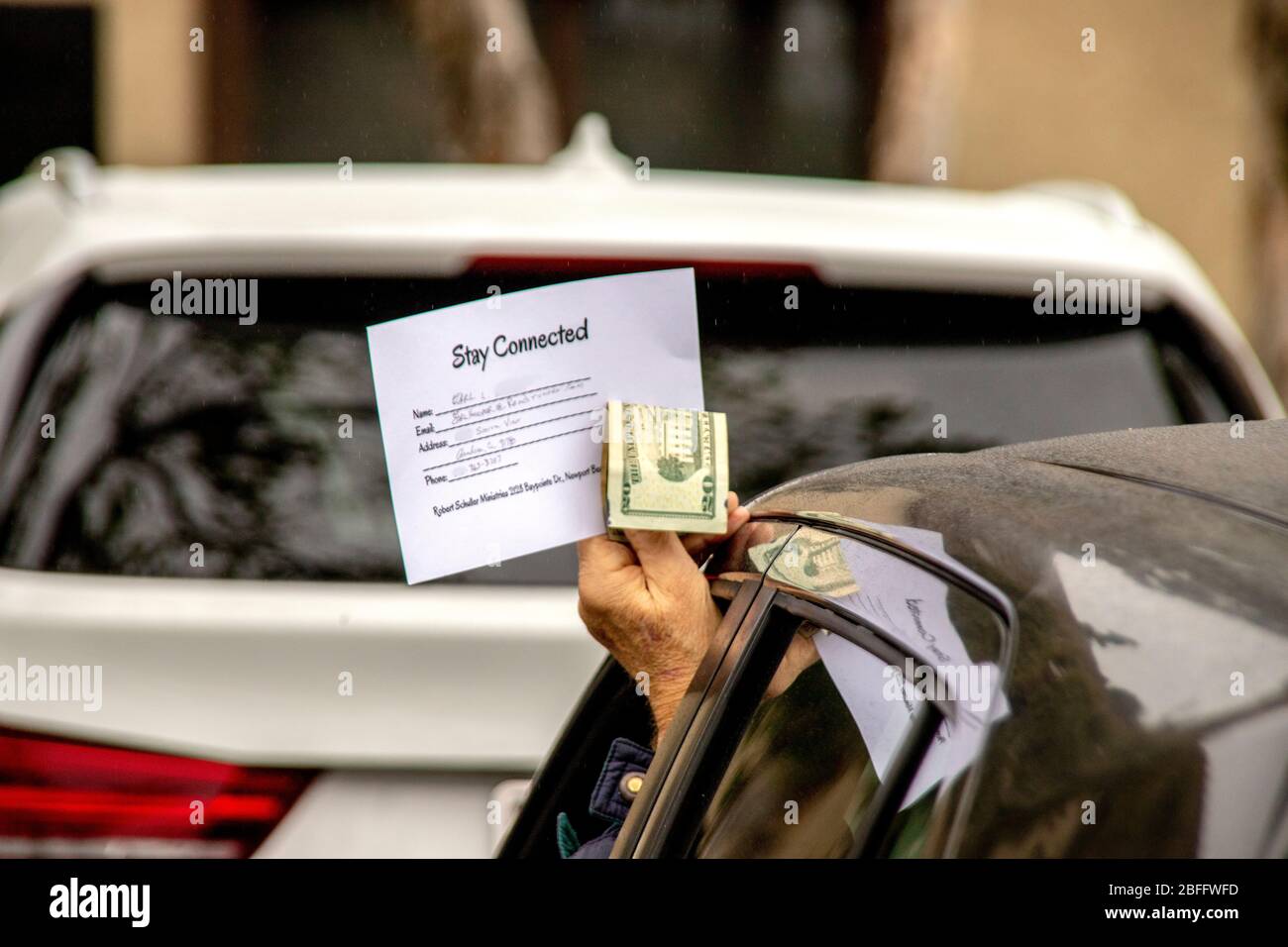 Car parking donation sign hi-res stock photography and images - Alamy