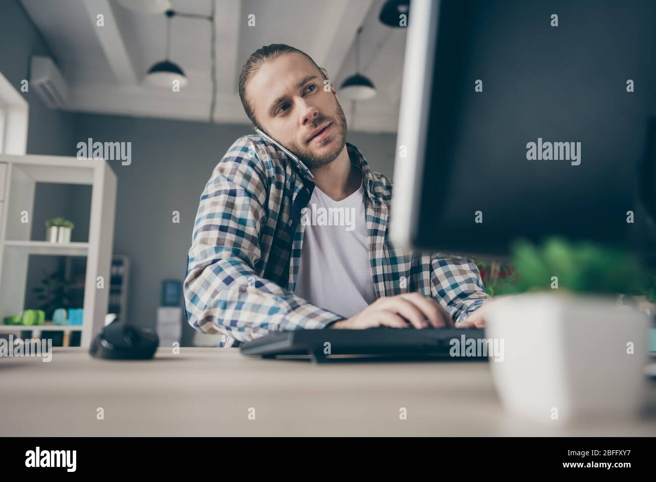 Photo of handsome business manager guy look computer monitor table ...