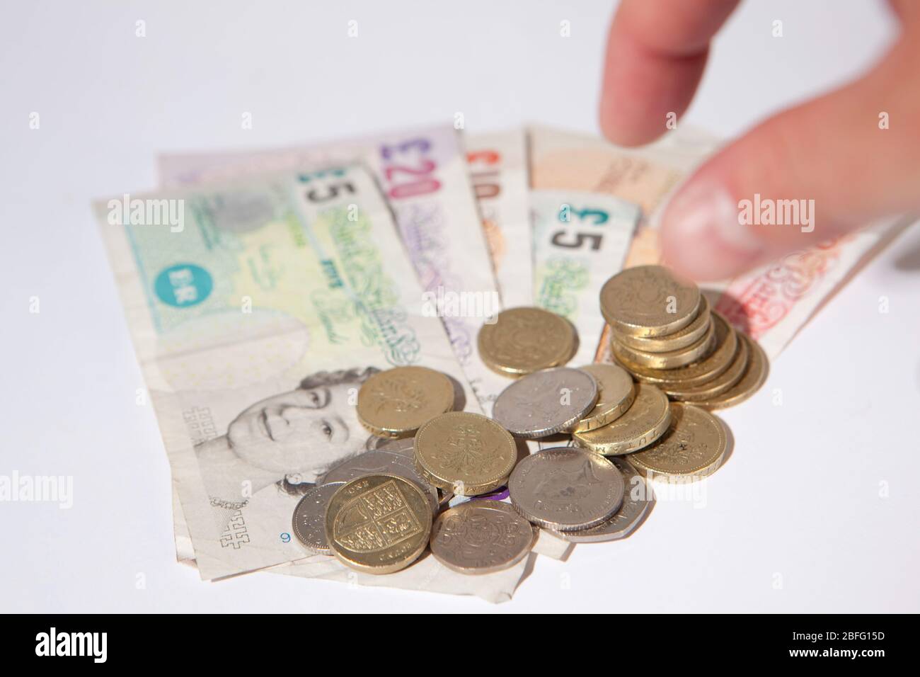 Sterling pound notes hi-res stock photography and images - Alamy