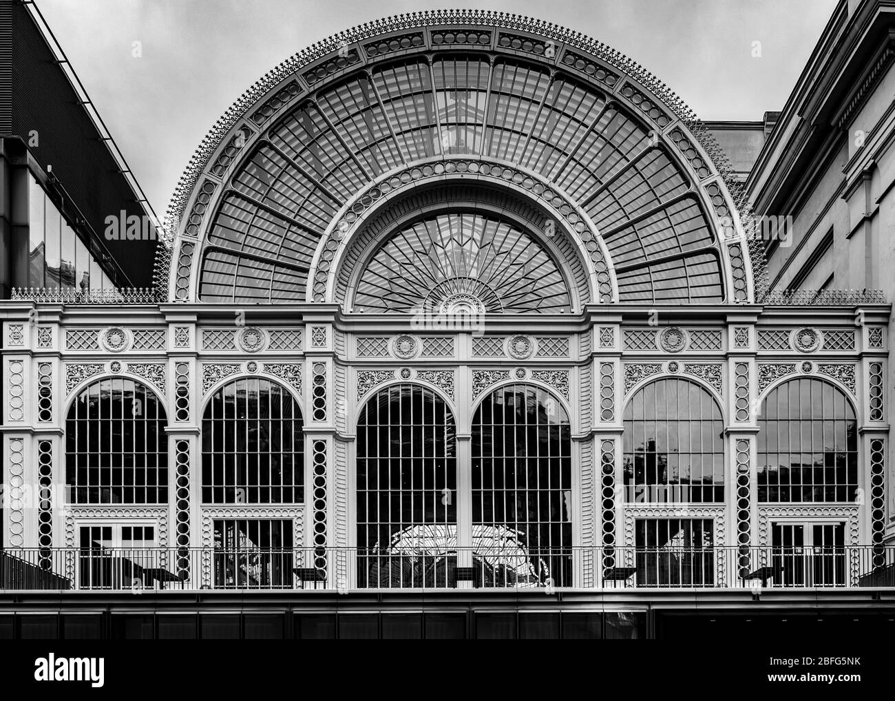 Royal Opera House Stock Photo - Alamy