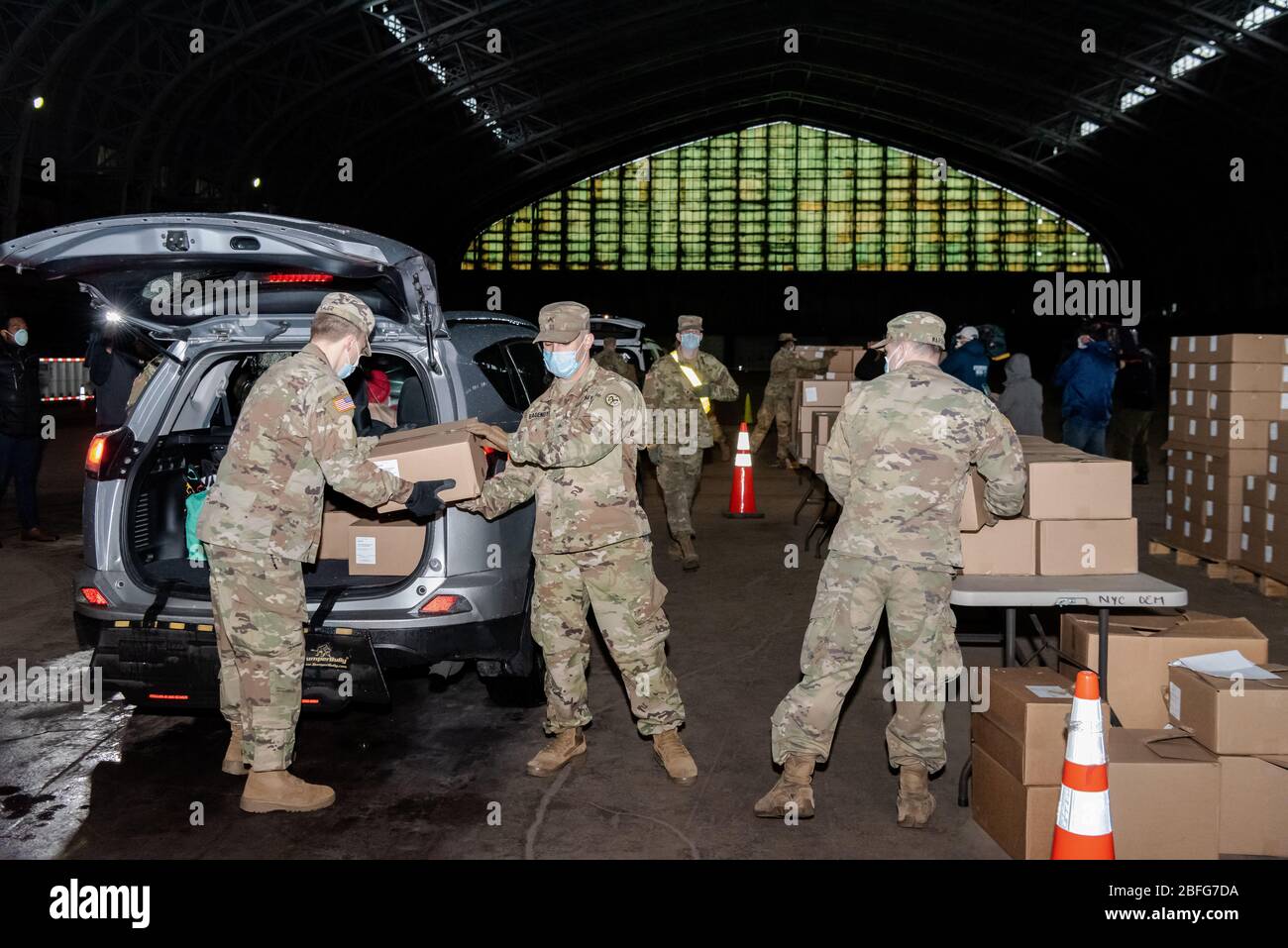 Bronx, United States. 18th Apr, 2020. Soldiers of the U.S. Army load ...