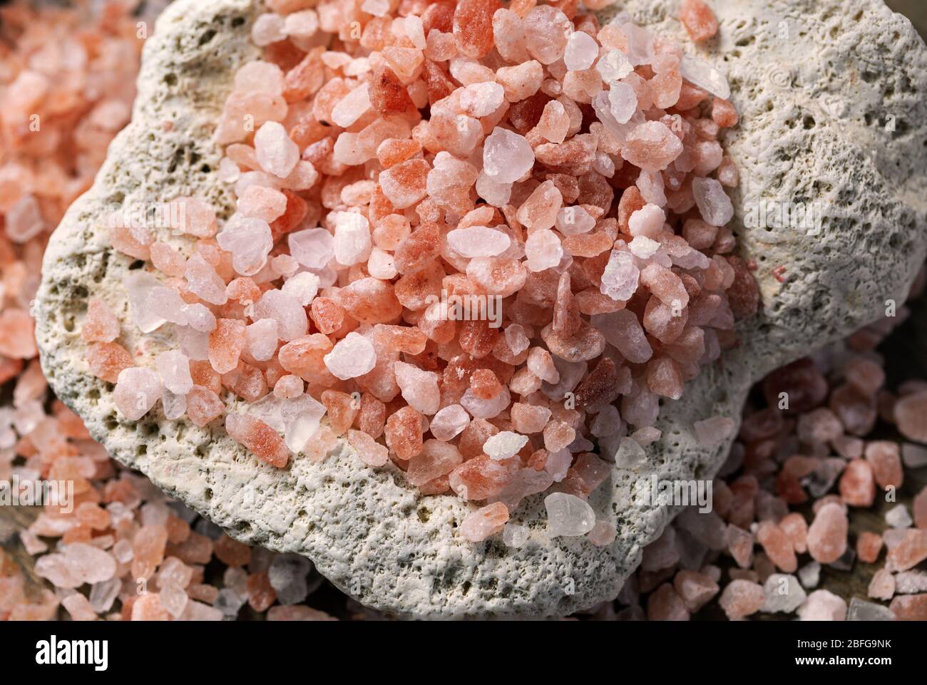 Pink himalayan salt hi-res stock photography and images - Alamy