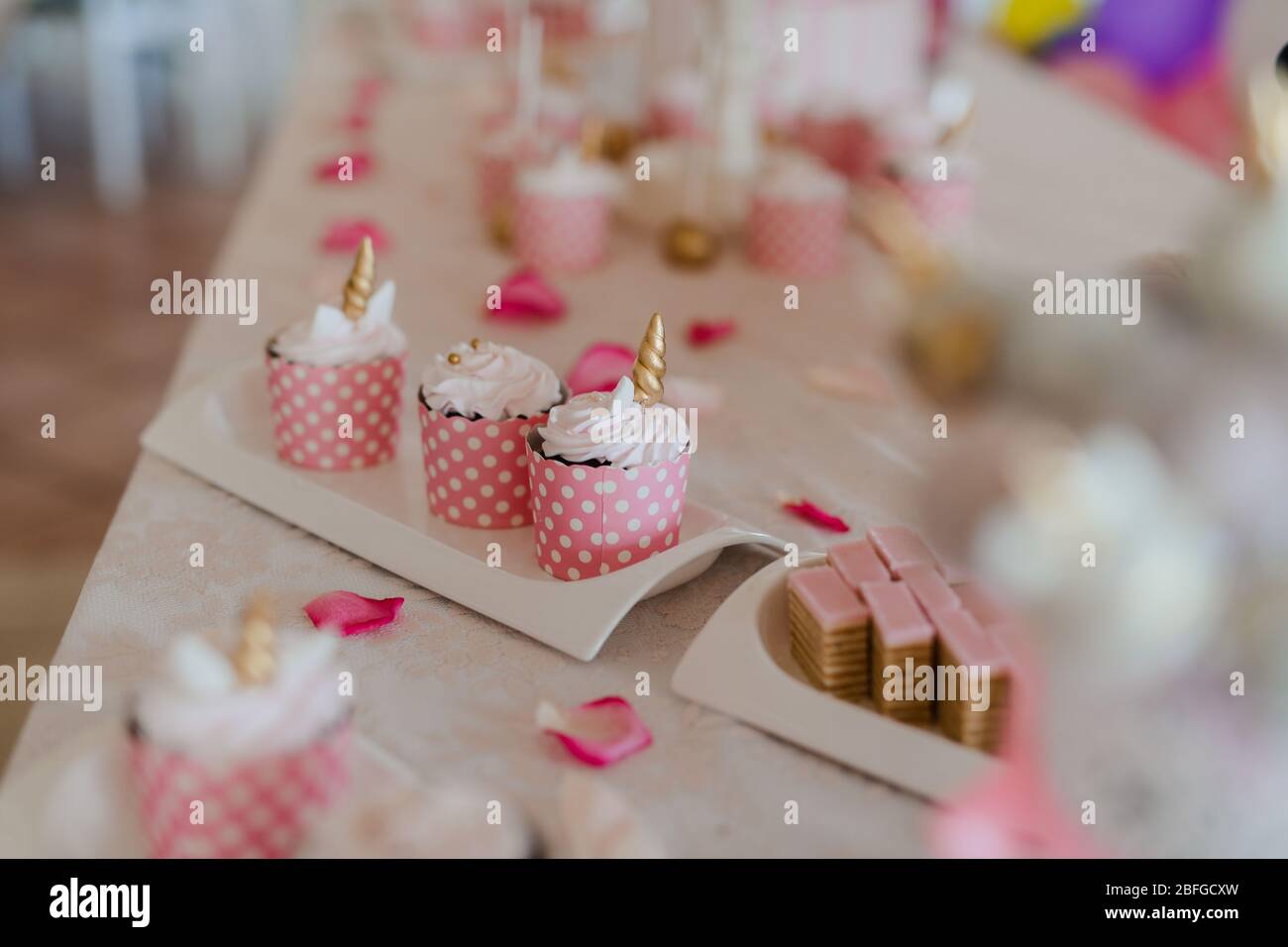 A beautiful big cake for a special event. Sweet table for special party ...