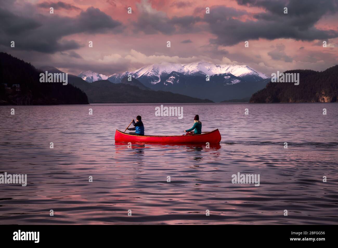 Pink canoe hi-res stock photography and images - Alamy