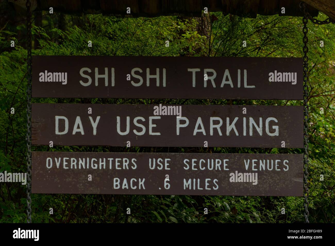 Shi Shi Trail Parking Lot Sign Stock Photo - Alamy