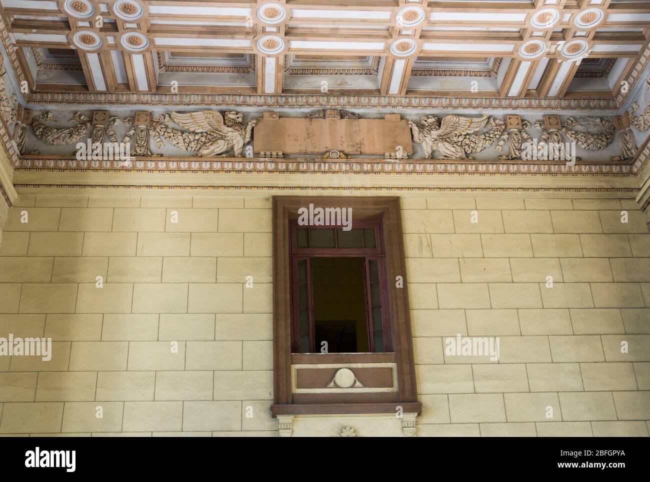 Architectural detail of the Rectorate of the Havana University. La ...