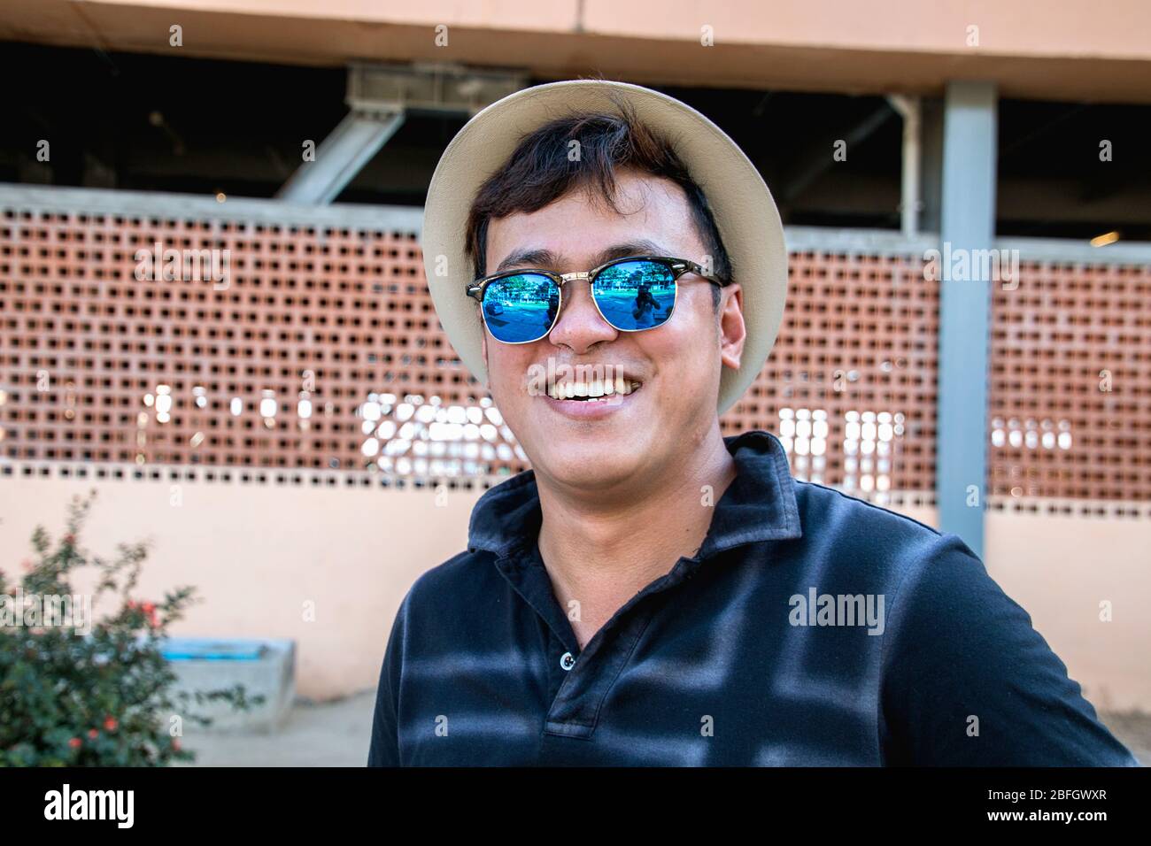 Filipino seaman hi-res stock photography and images - Alamy