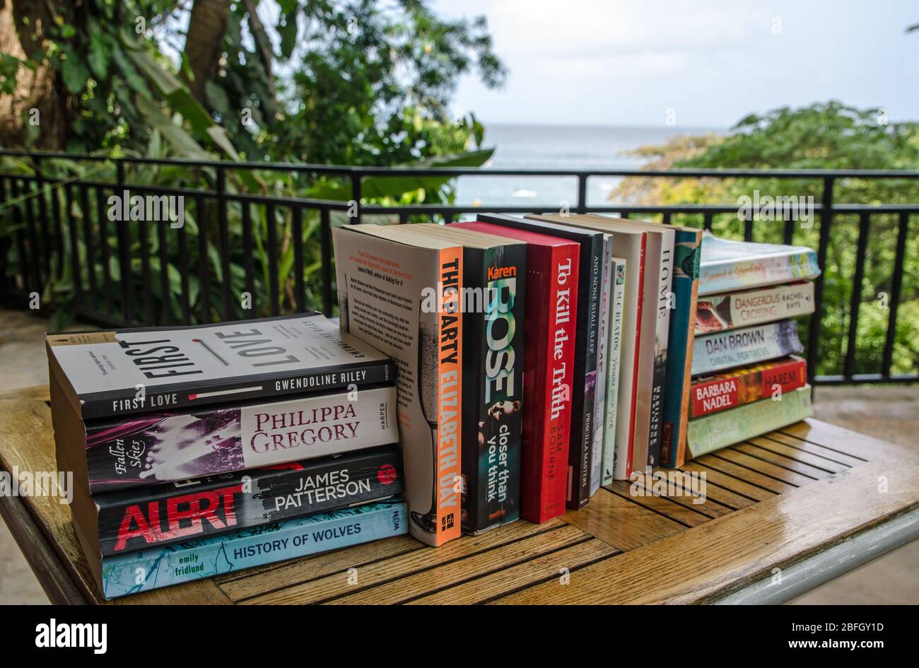 Crime book selection hi-res stock photography and images - Alamy