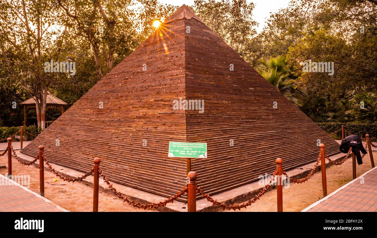 The waste of Wonder park, Park located in South Delhi, , Mahatma Gandhi ...