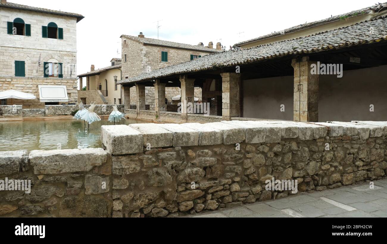 Thermal bath in Bagno Vignoni, Tuscany Stock Photo - Alamy