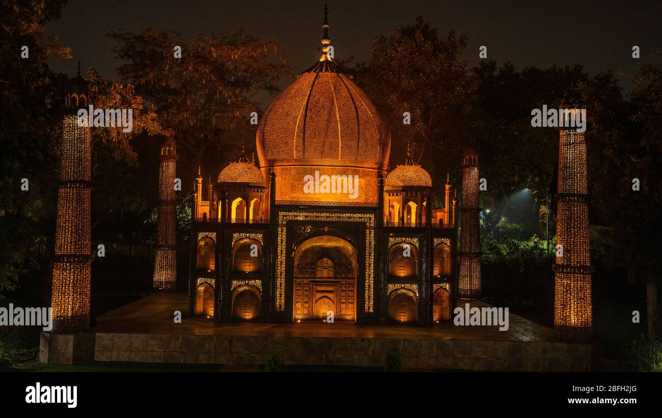 The waste of Wonder park, Park located in South Delhi, , Mahatma Gandhi ...
