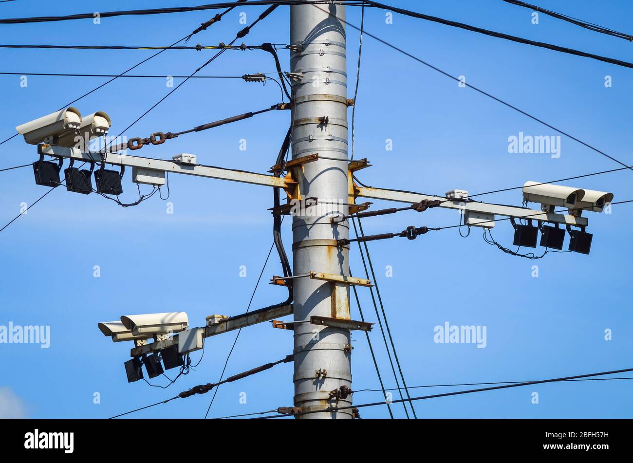 Traffic light cctv camera hi-res stock photography and images - Alamy