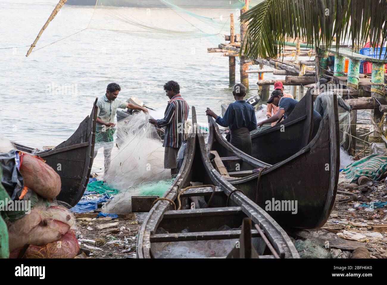 Fort kochi chinese fishing nets hi-res stock photography and images - Alamy
