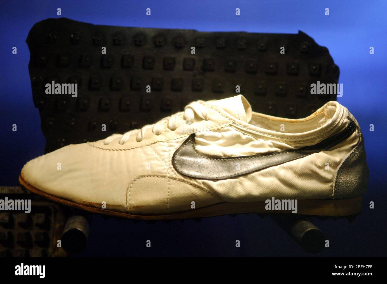 Waffle iron shoe hi-res stock photography and images - Alamy