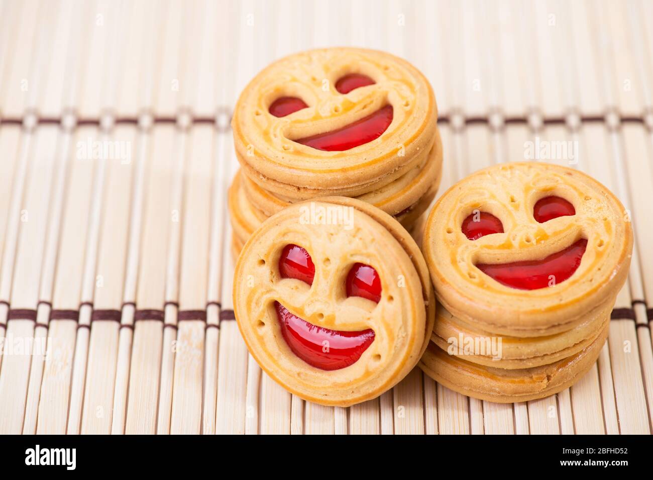 Smiley face cookie hi-res stock photography and images - Alamy
