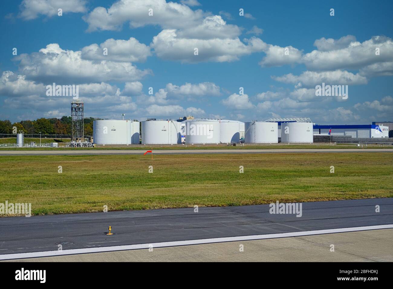 Aircraft fuel tanks hi-res stock photography and images - Alamy