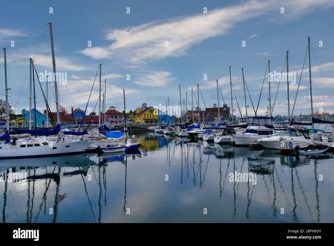 Long beach marina hi-res stock photography and images - Alamy