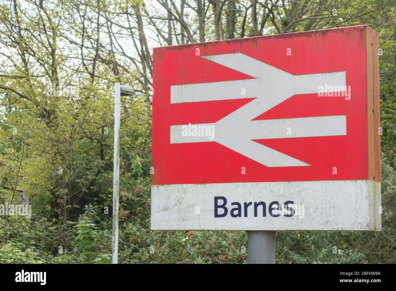 London retro signage hi-res stock photography and images - Alamy