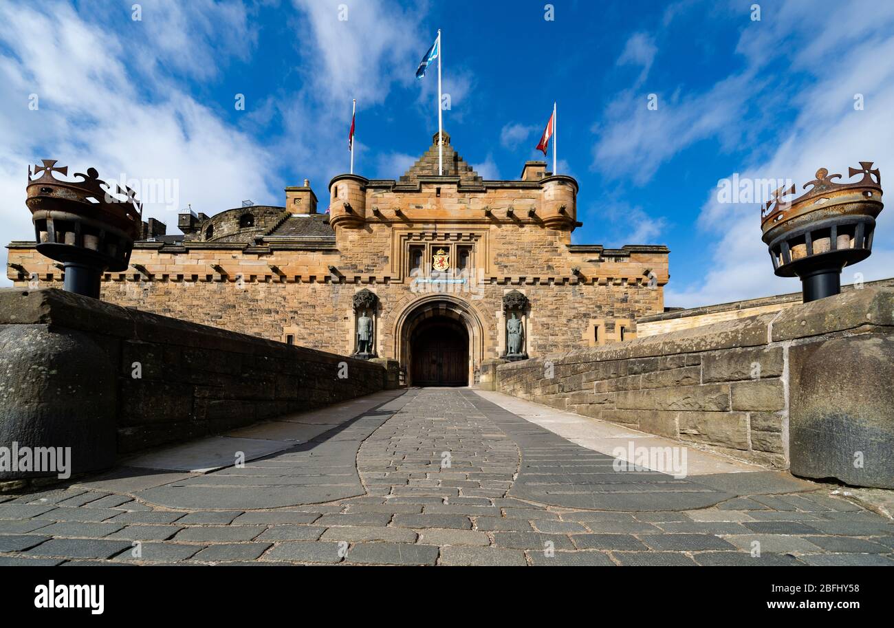 Entrance gate to Edinburgh Castle, Scotland, UK Stock Photo - Alamy