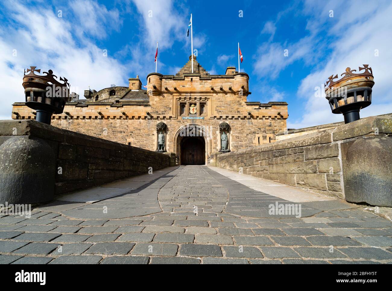 Entrance gate to Edinburgh Castle, Scotland, UK Stock Photo - Alamy