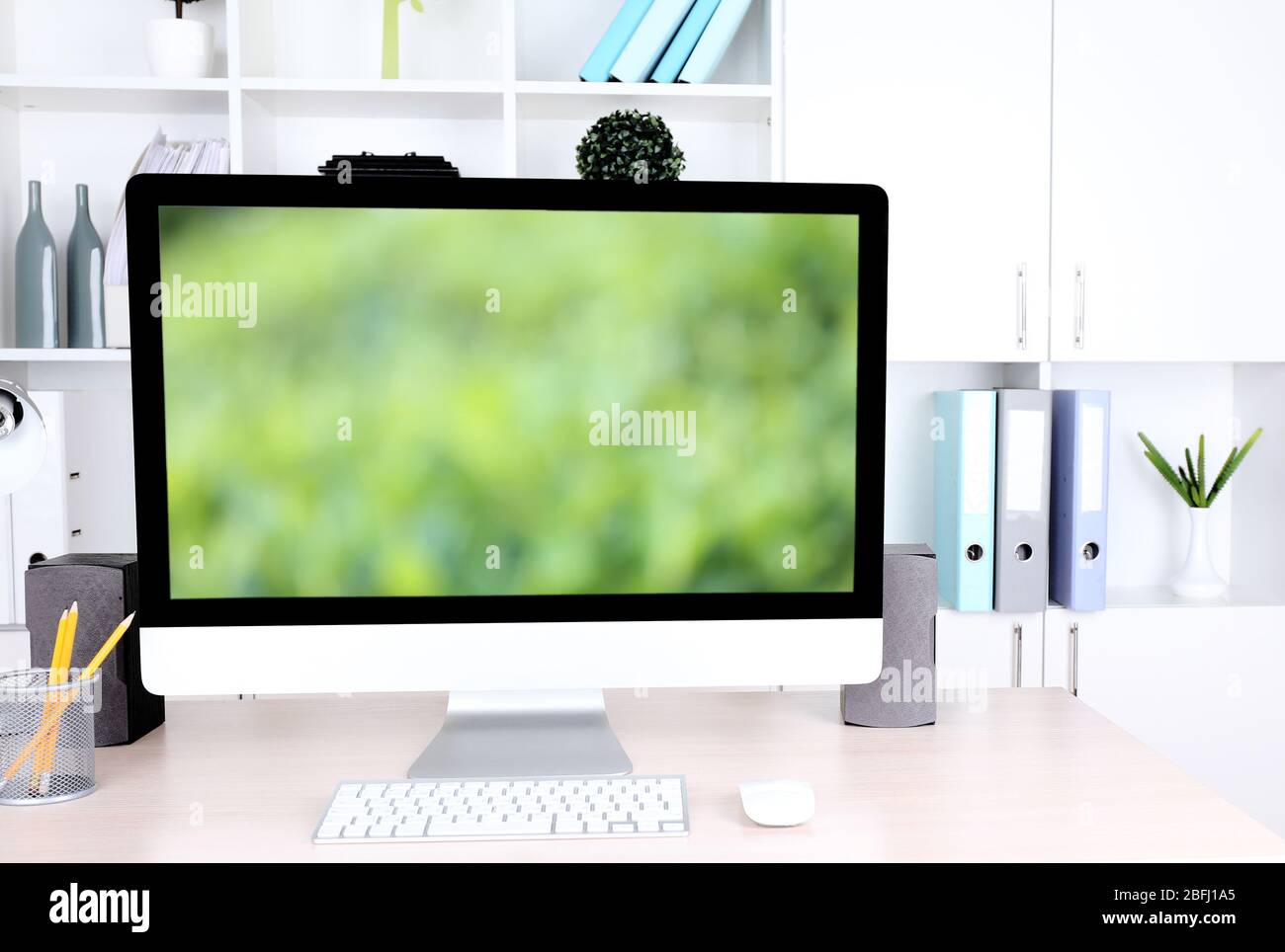 Screensaver monitor hi-res stock photography and images - Alamy