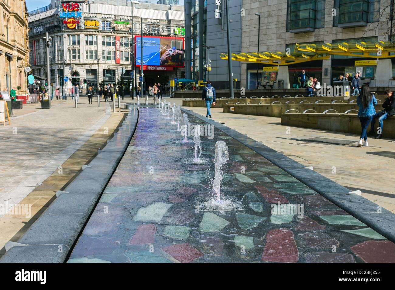 The newly refurbished (Spring 2020) fountains in Exchange Square ...